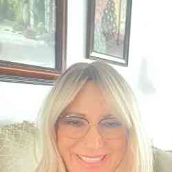 Eligible Greeks Online Dating App & Web Site