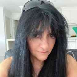 Meet Australian Greek Singles on EligibleGreeks